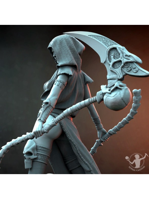 Figure Mortaya, first lady of death